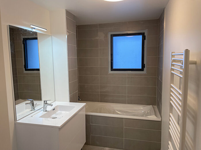 Appartement à louer - Seynod, Périphérie - 4 pièces - 3 chambres