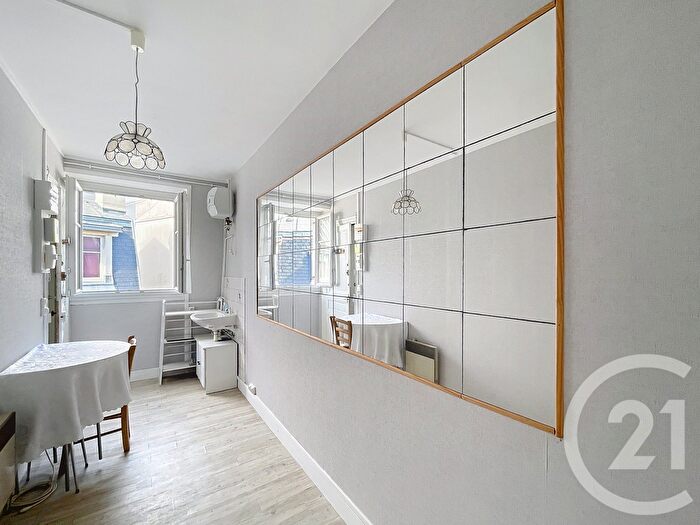 Paris 8ème, Europe - Appartement 1 pièce à vendre