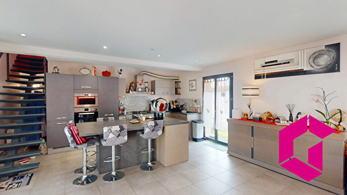 Maison à vendre - Firminy - 6 pièces - 4 chambres