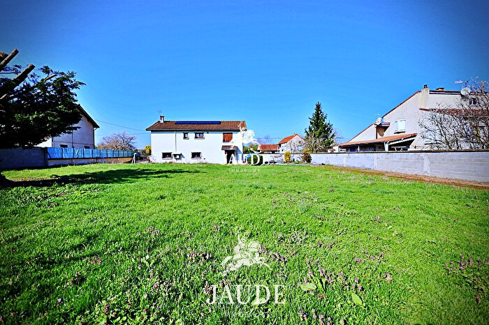 Maison 7 pièces à vendre à Bussières-et-Pruns