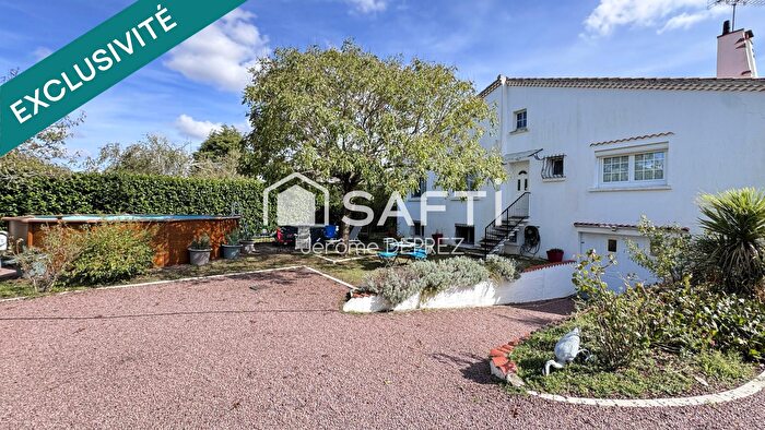 Maison 9 pièces à Luçon, à vendre