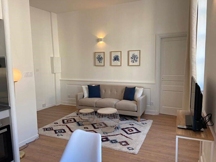 Pentes de la croix-rousse, Lyon 1er arrondissement : Appartement 2 pièces à louer