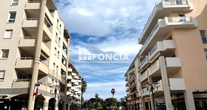 Appartement à vendre - Antibes, Antibes-les-Pins, Trianon, Le Fournel, Peyregoue - 4 pièces - 3 chambres