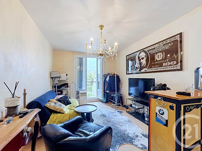 Appartement 1 pièce à vendre - Orléans, Soleil Levant, Champ de Mars