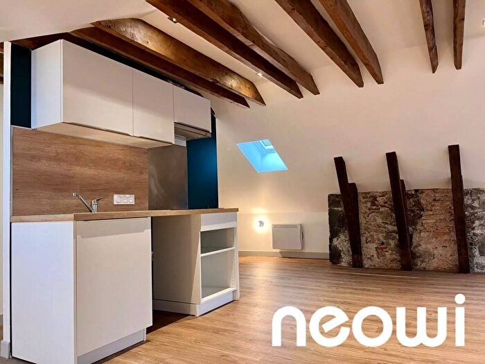 Appartement à louer - Alouettes, Aurillac - 2 pièces - 1 chambre