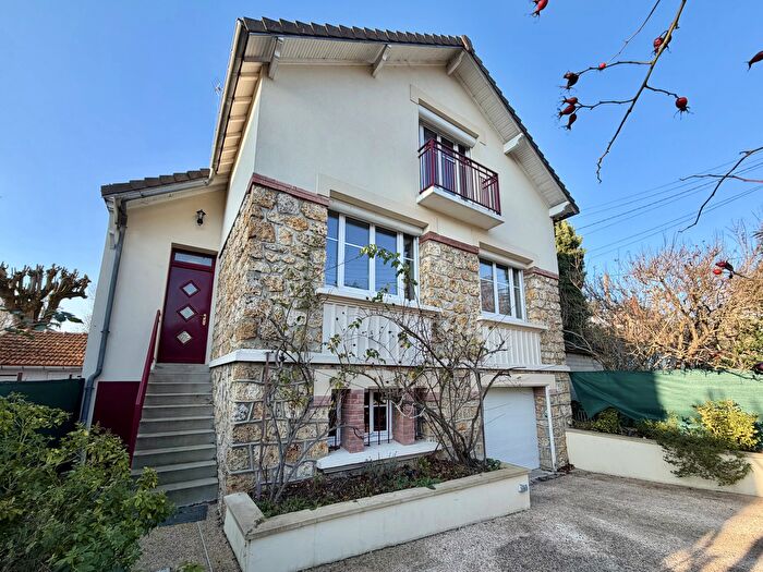 Maison à vendre - Verrières-le-Buisson, Moulin, Migneaux - 7 pièces - 5 chambres