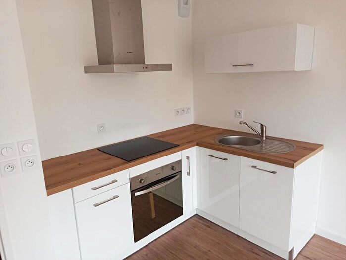 Saint-André-lez-Lille, Est : Appartement 2 pièces à louer