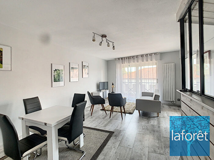 Appartement à louer - Dax, Centre-ville, Saint-Vincent - 3 pièces - 2 chambres