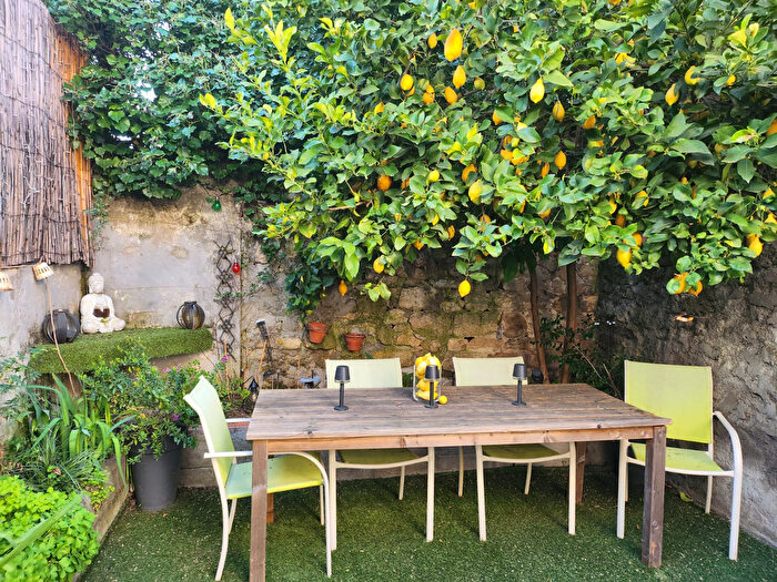 Maison à vendre - Uzès - 7 pièces - 5 chambres