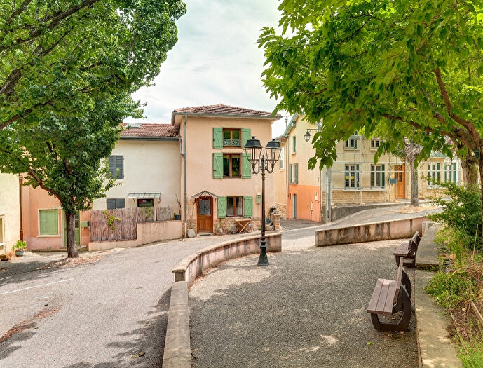 Maison 5 pièces à vendre à Saint-Symphorien-d'Ozon