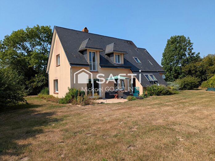 Maison 5 pièces à vendre à La Chapelle-Yvon