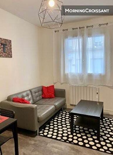 Appartement à louer - Confluence, Lyon ème arrondissement - 4 pièces - 3 chambres