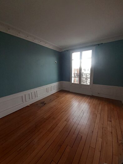 Appartement à louer - Asnières-sur-Seine, Centre-ville - 4 pièces - 2 chambres