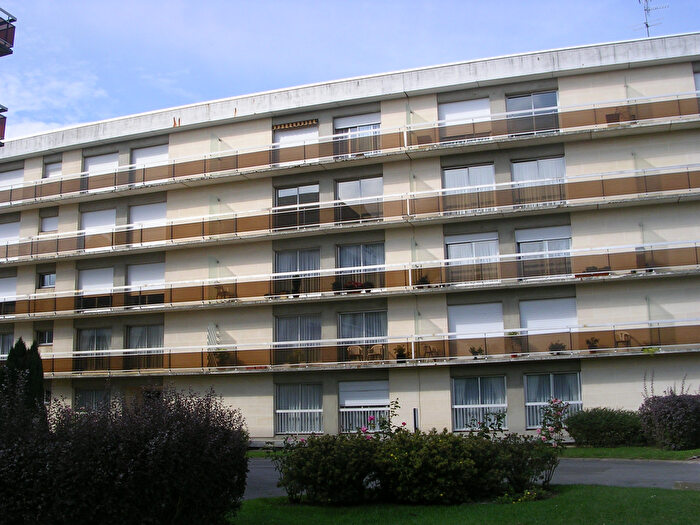 Appartement 3 pièces à Compiègne, Saint-Lazare, Les Avenues, à louer