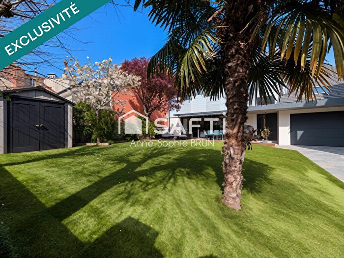 Maison à vendre - Colombes, Agent Sarre - 7 pièces - 5 chambres