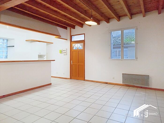 Appartement à vendre - Thil - 3 pièces - 2 chambres