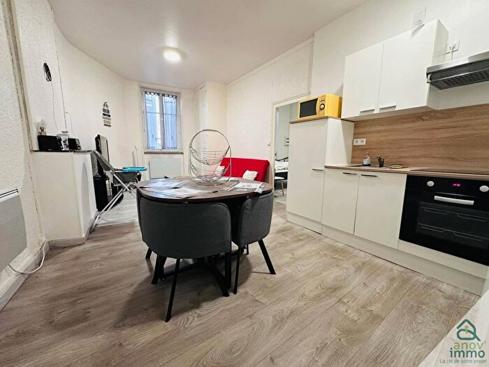 Appartement à louer - Châteauneuf-sur-Charente - 2 pièces - 1 chambre