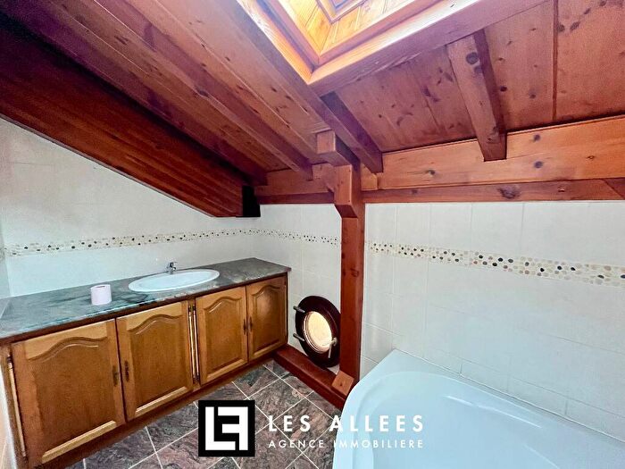 Appartement à louer - Montélimar - 2 pièces - 1 chambre