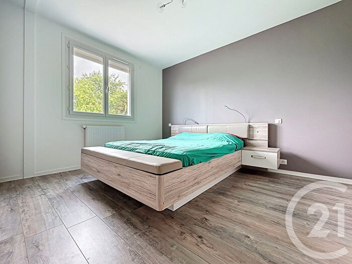 Appartement à louer - Rochefort, Faubourg Nord, Stade Philaudrie - 1 pièce - 5 chambres