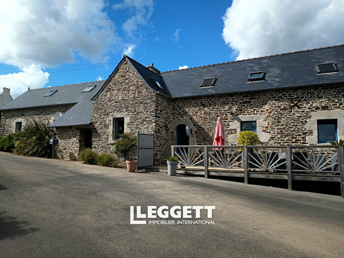 Maison 12 pièces à vendre - Le Cloître-Pleyben