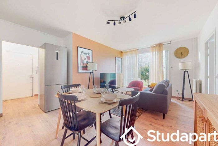 Appartement 1 pièce à louer à Hauts d'Asnières-Métro, Asnières-sur-Seine