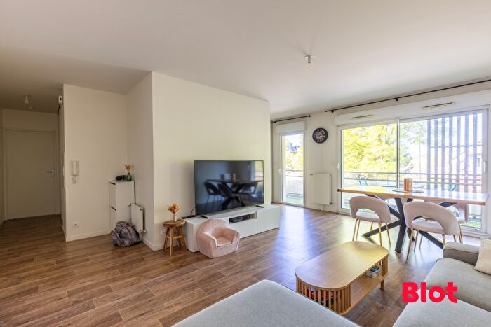 Appartement à vendre - Betton - 3 pièces - 2 chambres