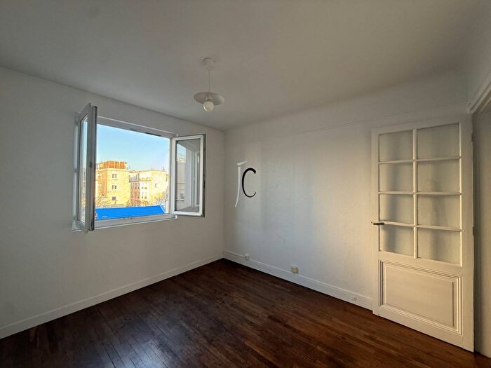 Appartement à louer - Paris ème arrondissement - 3 pièces - 2 chambres