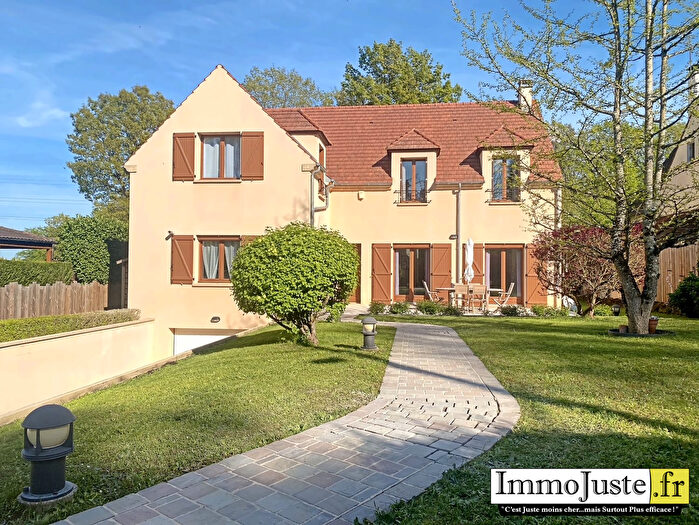 Les Essarts-le-Roi - Maison 7 pièces à vendre