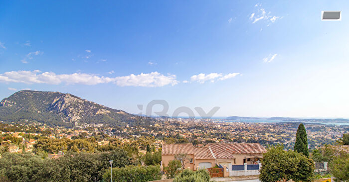 Maison à vendre - Toulon, La Chapelle, Saint-André - 5 pièces - 3 chambres