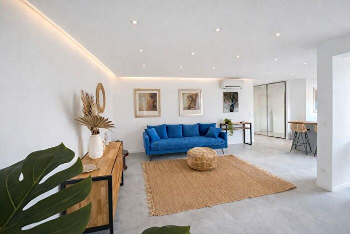 Appartement à vendre - Cannes, Pointe Croisette - 2 pièces - 1 chambre