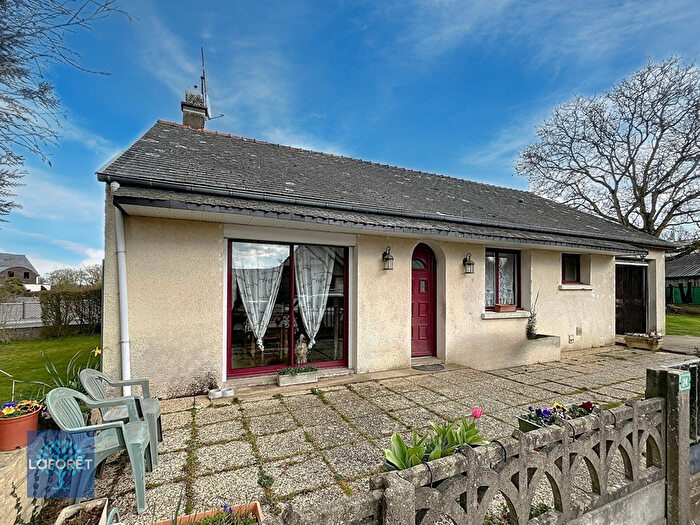 Maison à vendre - Chasné-sur-Illet - 3 pièces - 2 chambres