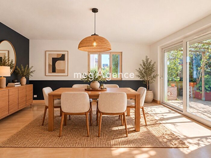 Maison 7 pièces à Cholet, Leclerc, à vendre