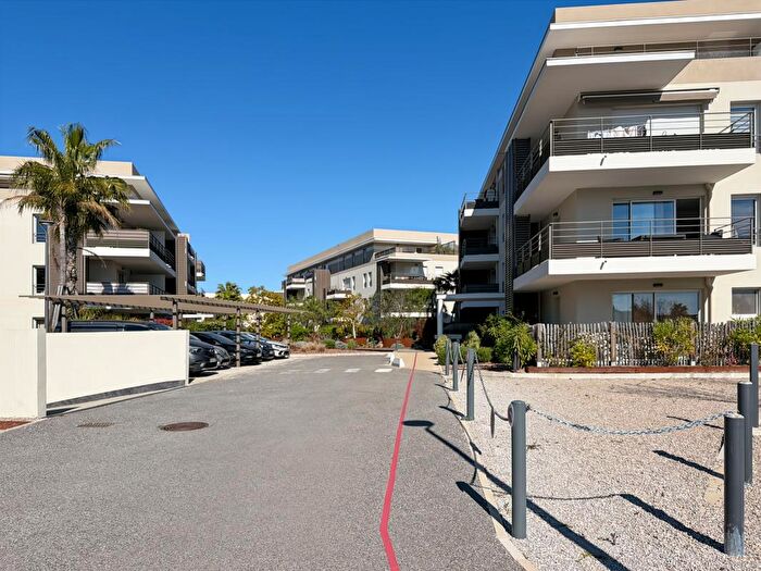 Appartement à vendre - Fréjus, Gallieni - 2 pièces - 1 chambre