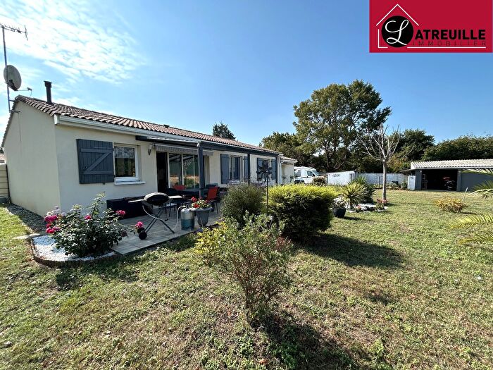 Maison à vendre - Cravans - 4 pièces - 3 chambres