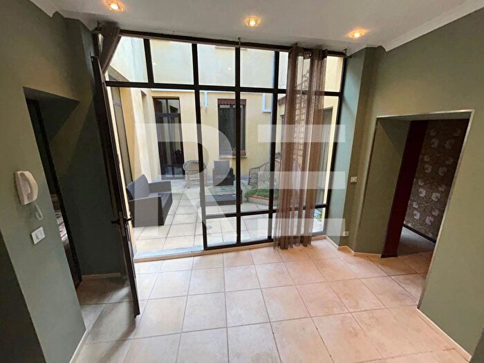 Appartement 4 pièces à vendre - Nîmes, Ecusson, Arènes