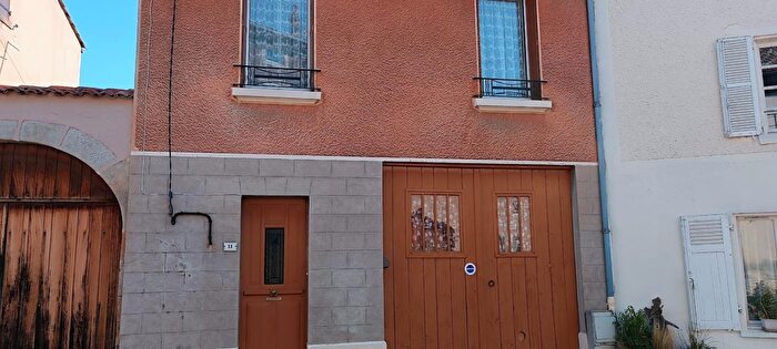 Maison 2 pièces à Coudes, à vendre