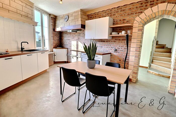 Maison à vendre - Mouy - 6 pièces - 4 chambres