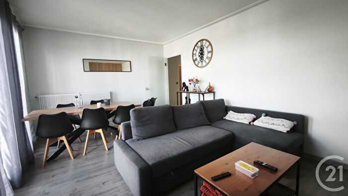 Appartement 3 pièces à Joué-lès-Tours, Centre-ville, à vendre