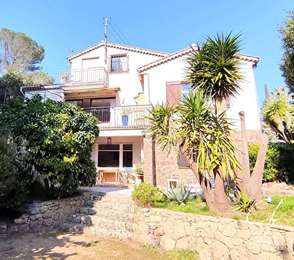 Maison à vendre - Saint-Raphaël, Boulouris - 4 chambres