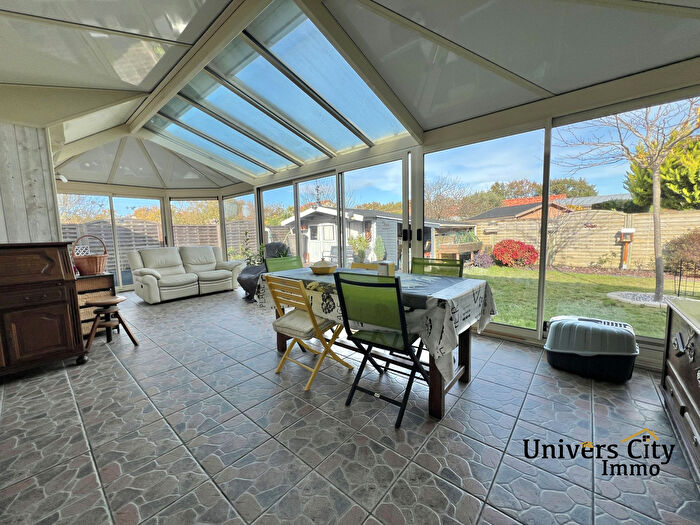 Maison à vendre - Pont-Saint-Martin - 5 pièces - 3 chambres