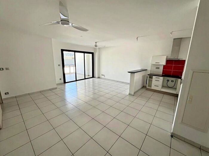 Appartement à vendre - Saint-Pierre, La Ravine Blanche, Front de Mer - 3 pièces - 2 chambres