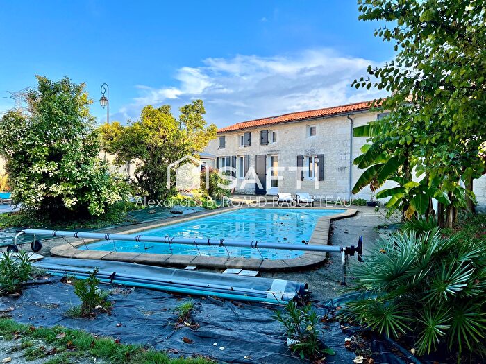 Maison à vendre - Les Gonds - 7 pièces - 5 chambres