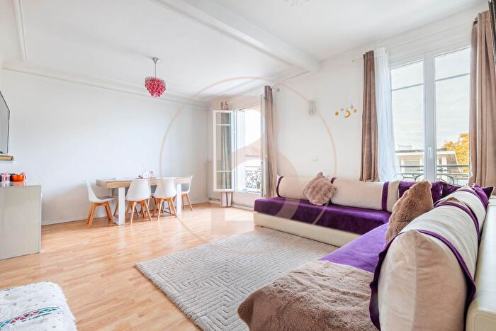 Appartement 5 pièces à vendre à Clichy, Centre-ville