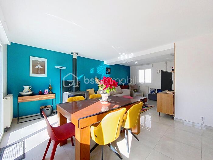 Maison à vendre - Saclas - 5 pièces - 4 chambres