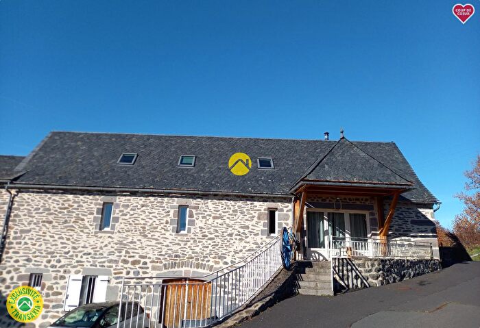 Maison à vendre - Murat - 6 pièces - 4 chambres