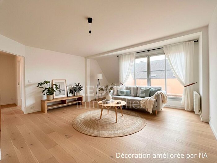 Appartement à vendre - Reims, Centre-ville - 4 pièces - 3 chambres