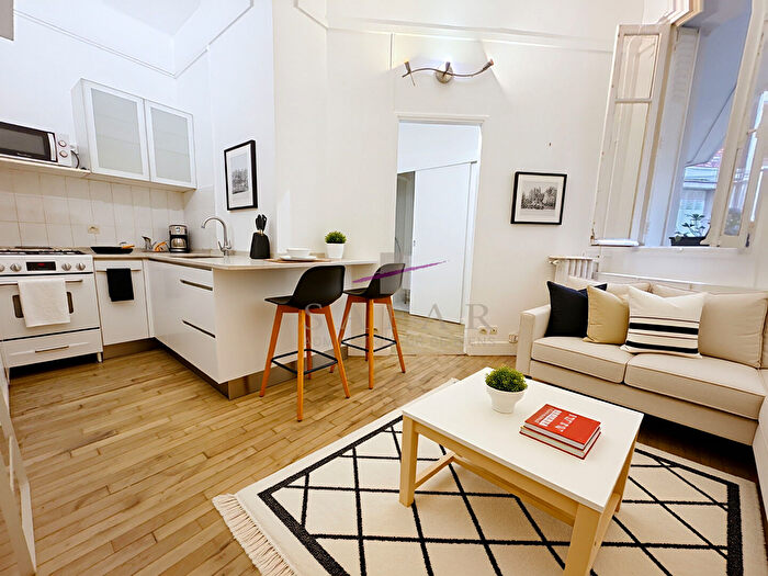 Appartement à vendre - Paris e , Muette-Nord, Trocadéro - 2 pièces - 1 chambre