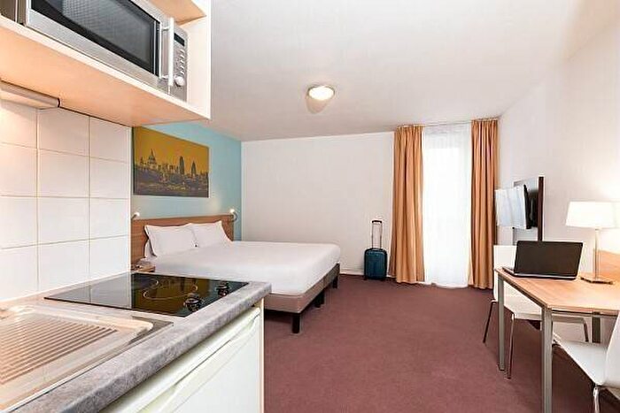 Plaine, Clamart : Appartement 1 pièce à louer