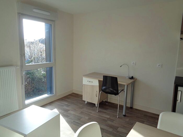 Appartement 1 pièce à Brive-la-Gaillarde, Centre-ville, Pont Cardinal, Champanatier, à louer