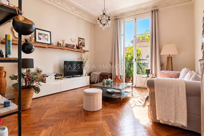 Nice, Madeleine : Appartement 2 pièces à vendre